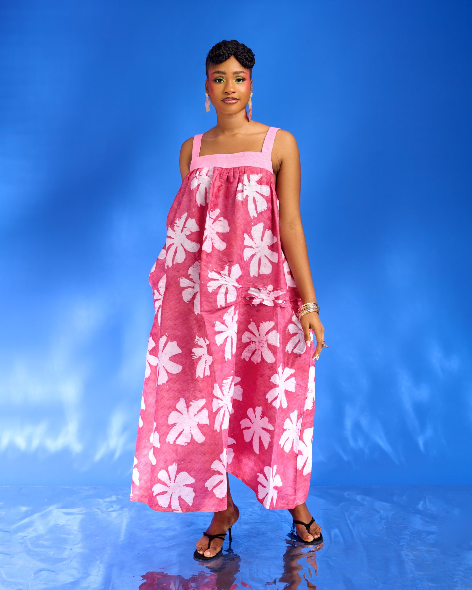 Shop Mona – Clothing Brand